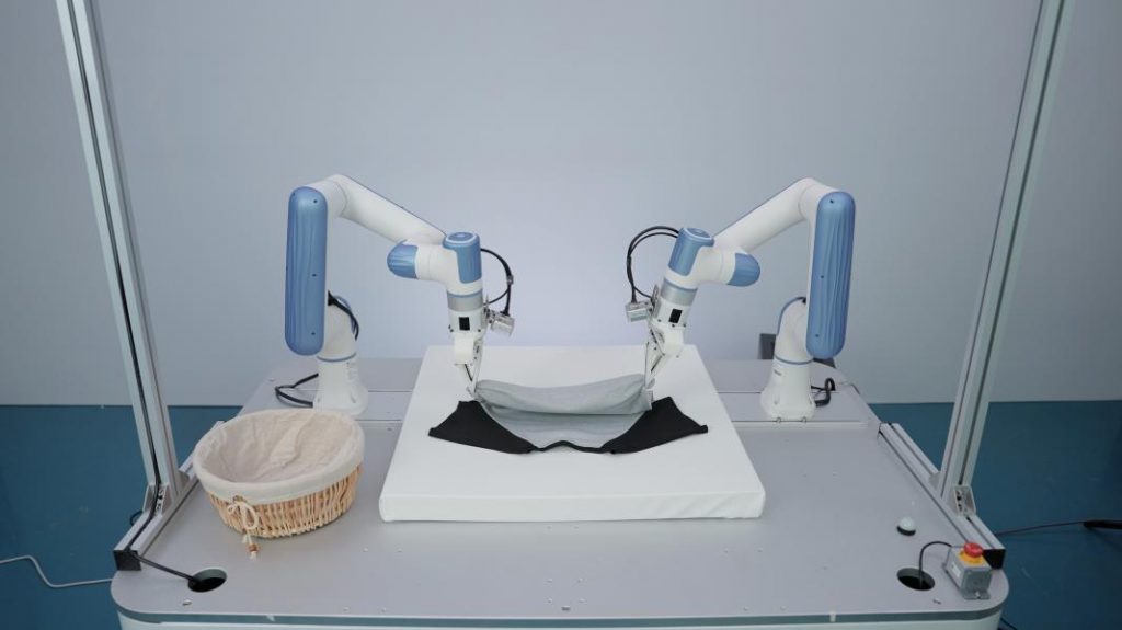X Trainer AI Training Platform | DOBOT HK